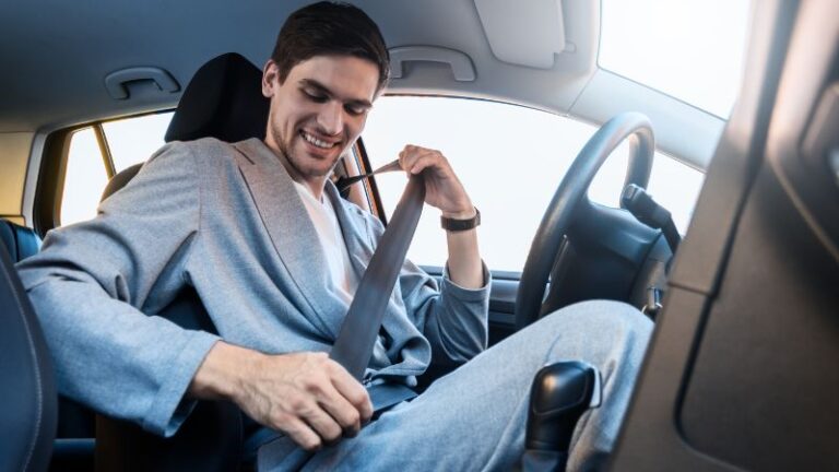Proper Driving Posture - A Complete Guide - Driving School Express